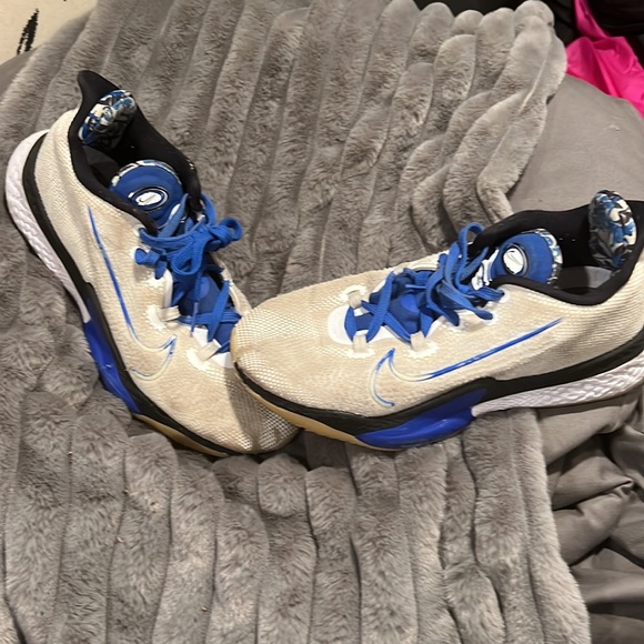 Nike | Shoes | Euc Nike React Zoom Size 8 Great Baller Show With Lots ...